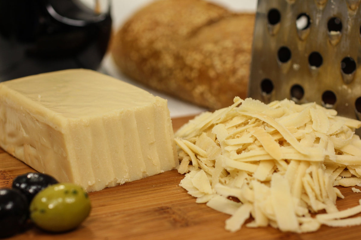 Soft & Mild Cheese JUMBO 1kg – Vegan Perfection Retail